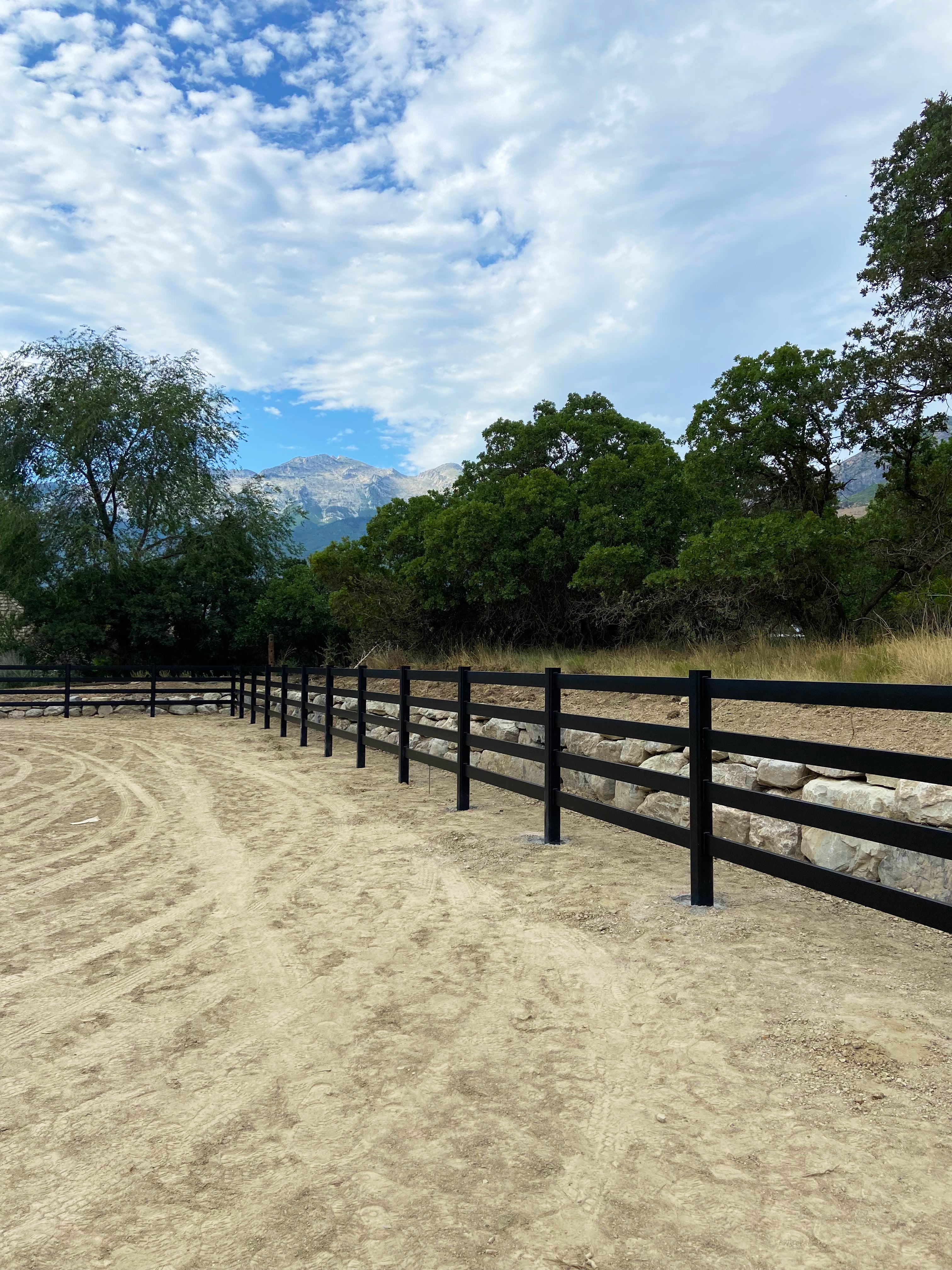 Royal Stables – Alliance Fence & Supply