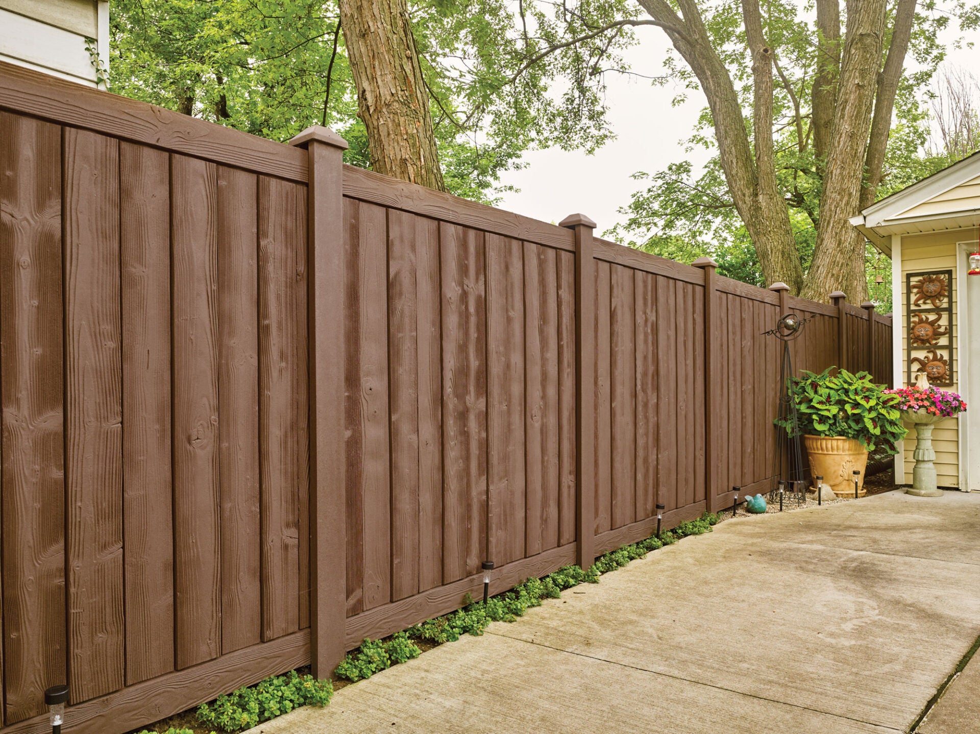 Synthetic & Composite – Alliance Fence & Supply